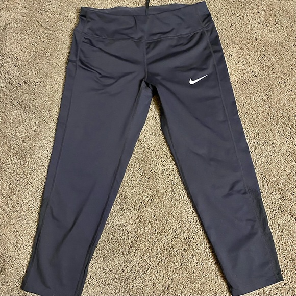 Nike | Pants & Jumpsuits | Nike Active Capri Pants | Poshmark